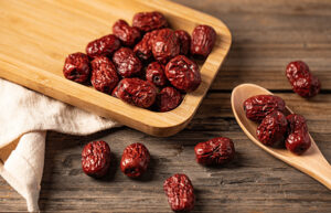 JUJUBE BENEFITS,SIDE EFFECTS AND THEIR USES - Herbal Information